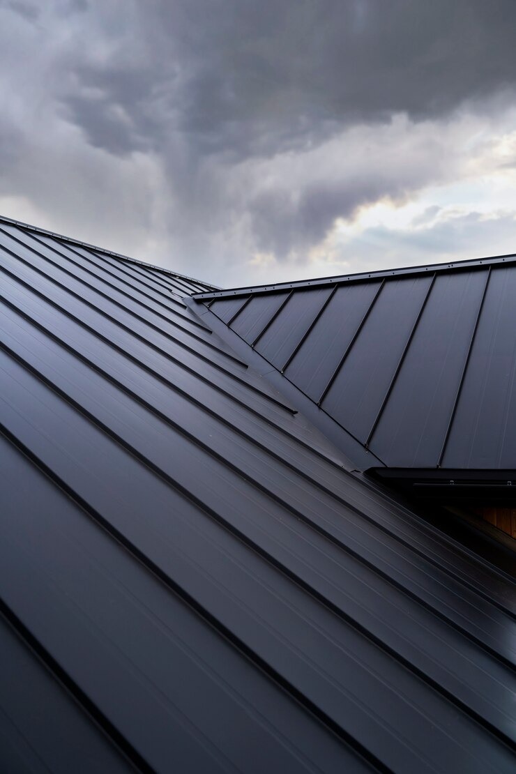 What to Do About an Aging Metal Roof - kazsteel.com